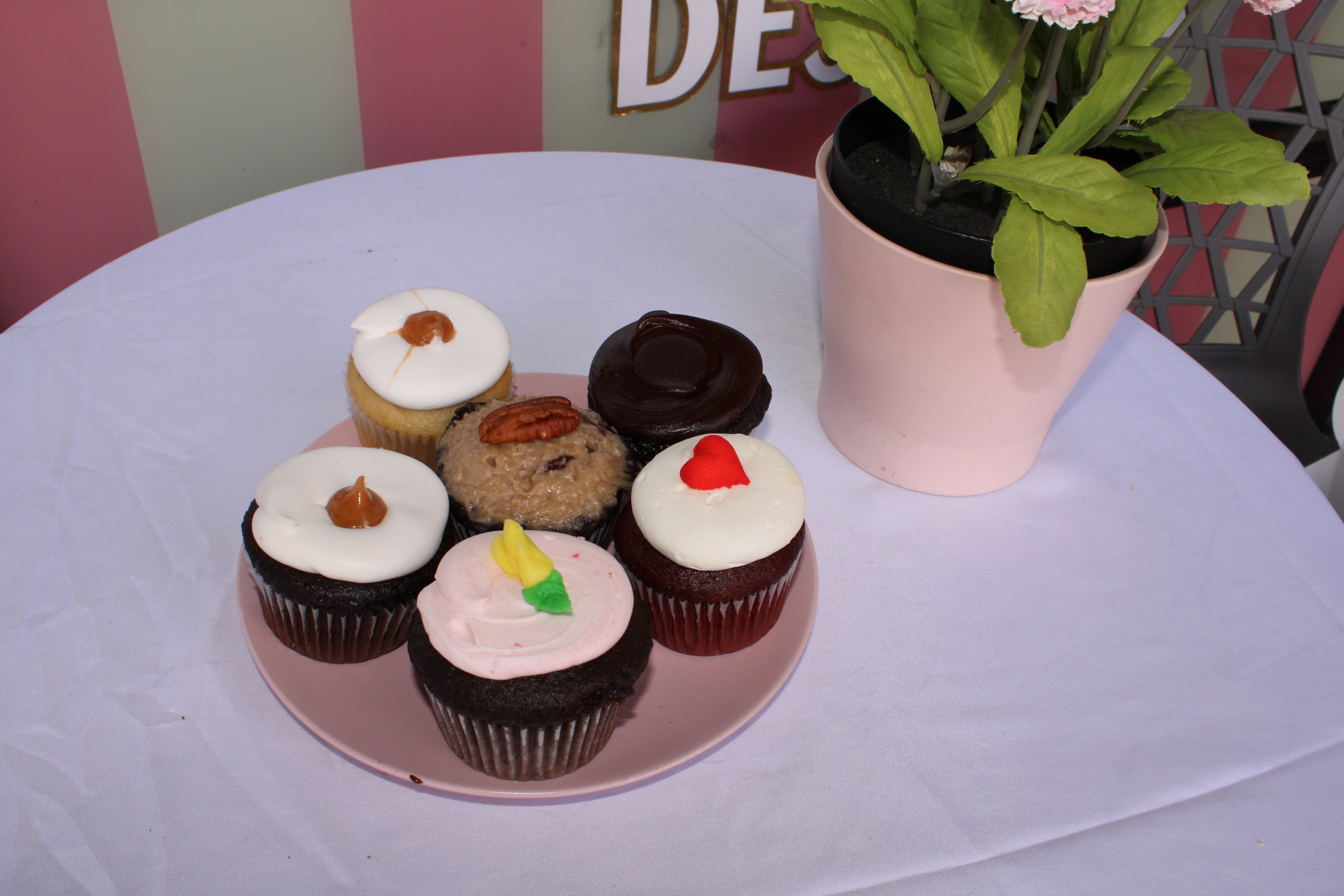 Cupcake collection – La Creme Bakery